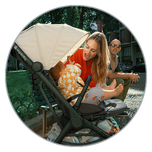 Ergobaby Metro 3 Compact Stroller - Onyx Black | Winstanleys Pramworld