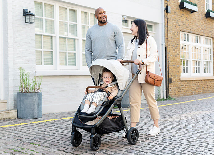 Prams | Pushchairs | Car Seats | Baby Equipment at Winstanleys Pramworld